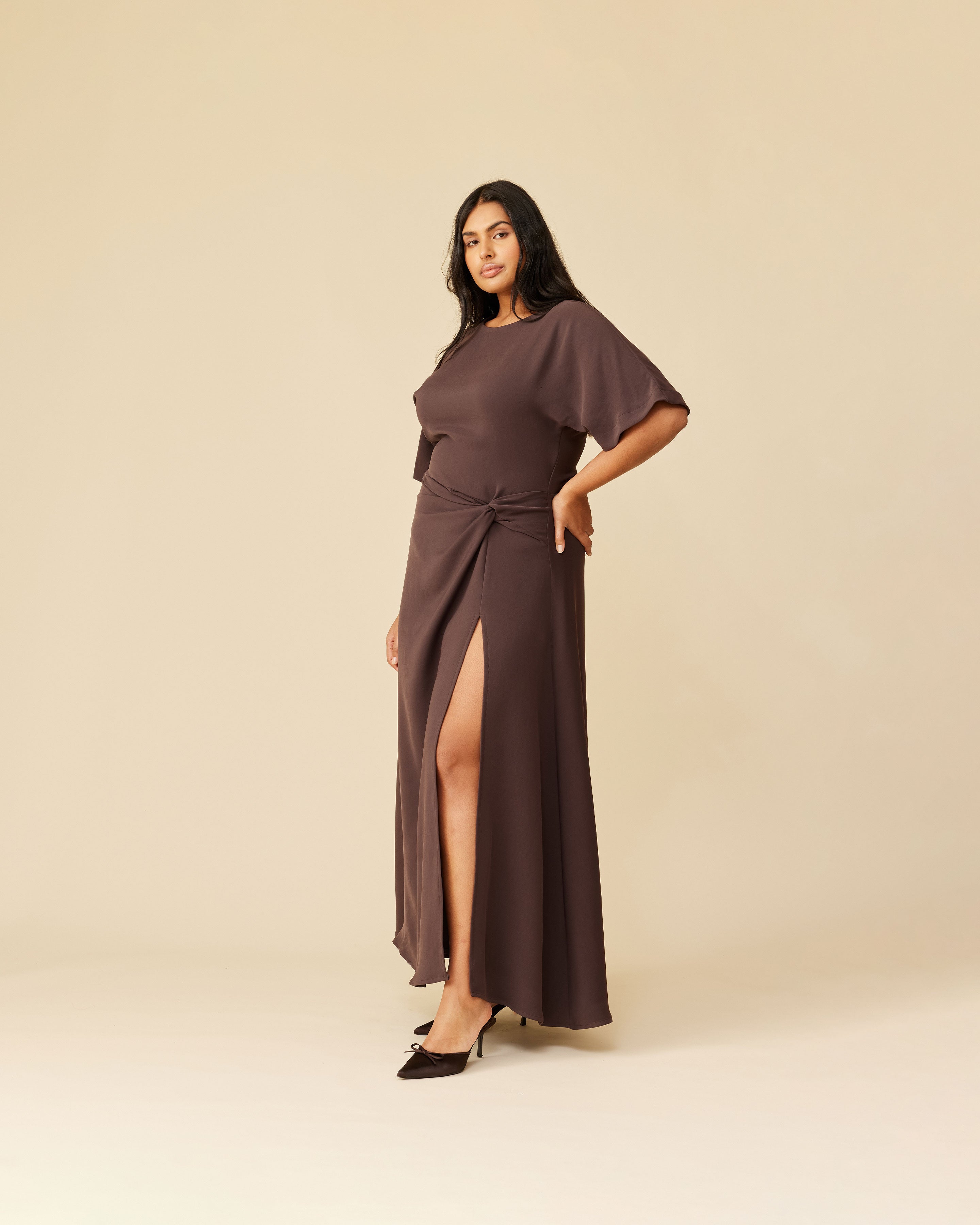 MADRID SLEEVED GOWN JAVA | RUBY