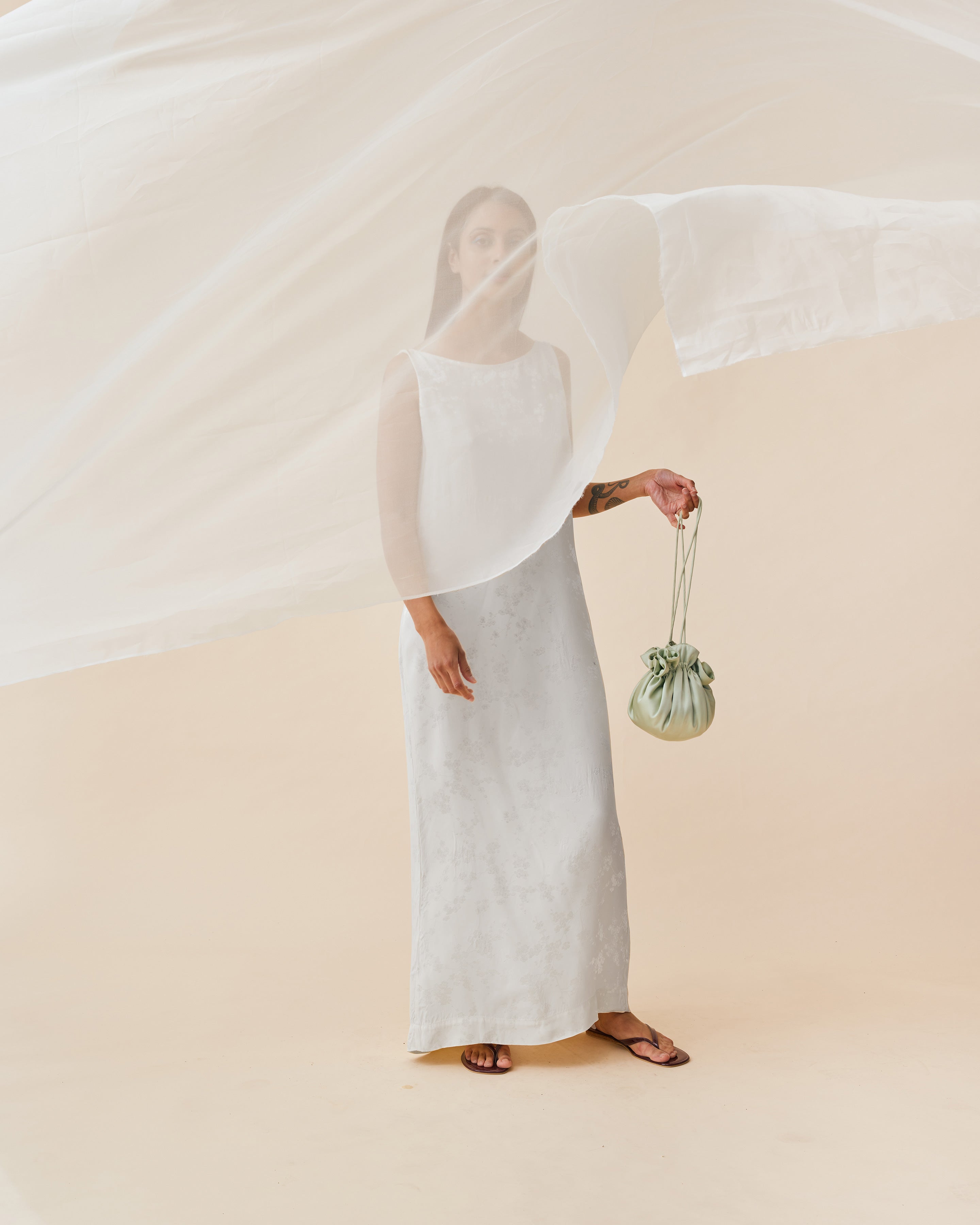 LIZ GOWN JACQUARD WHITE LOOKBOOK 1 | RUBY