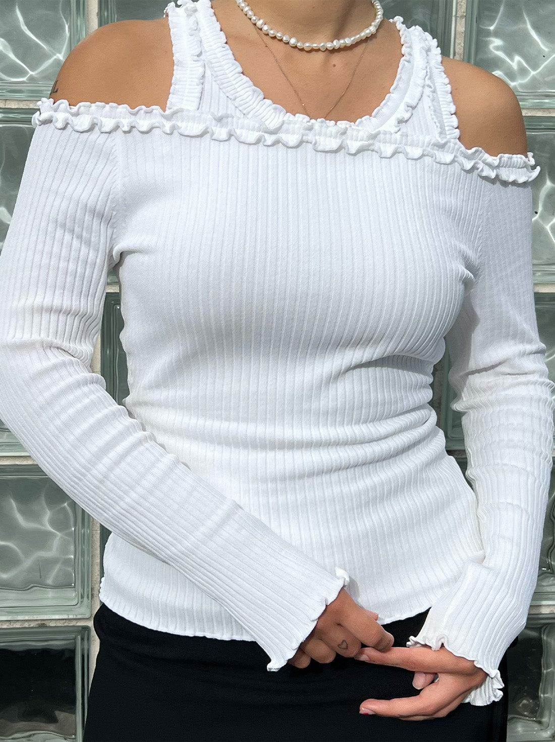 RAQUEL SATIN TOP BLACK | RUBY