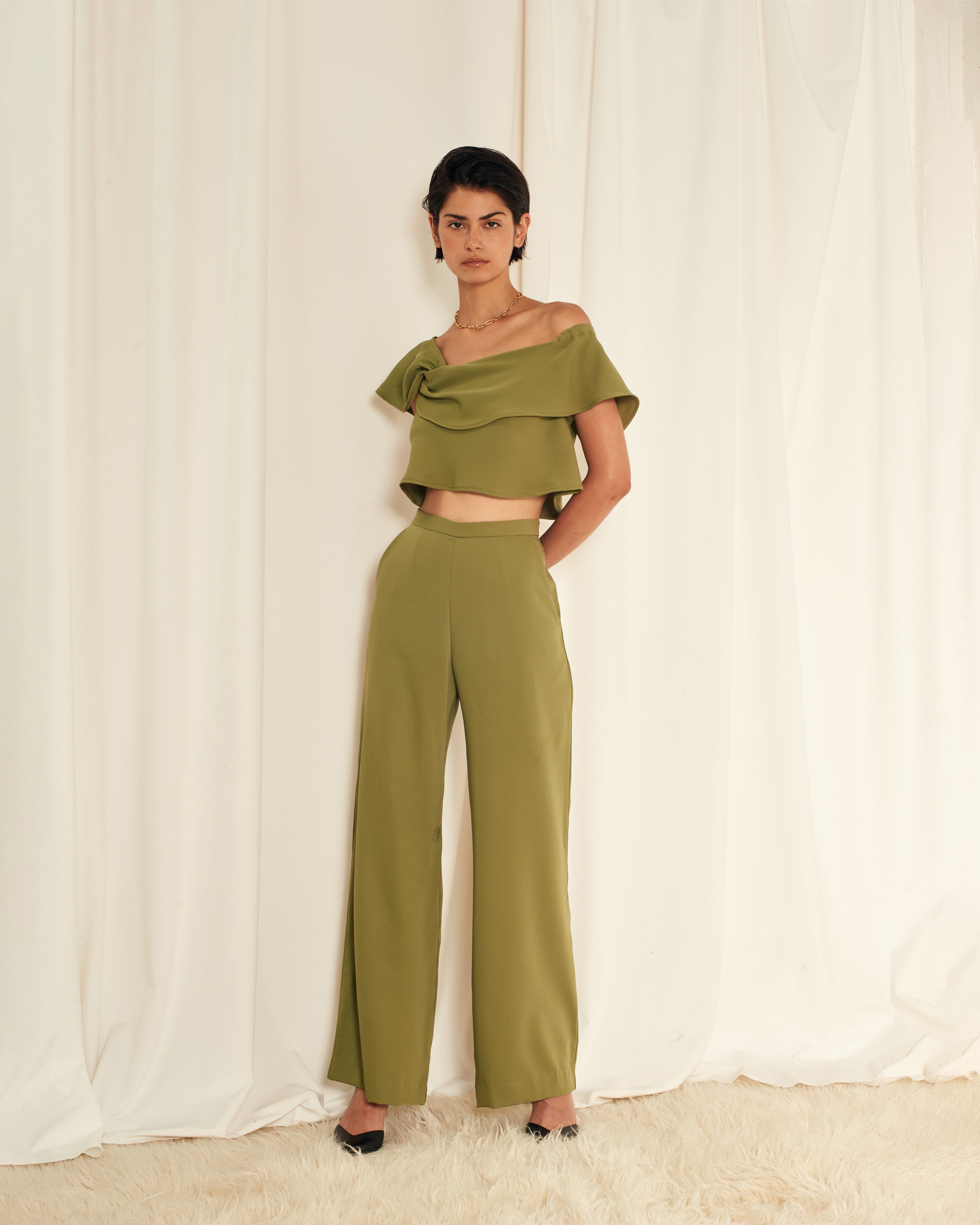 FIREBIRD TWIST CROP KHAKI | RUBY